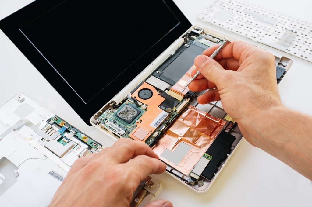 Cracked Tech: Repair Vs. Replace | American Environics